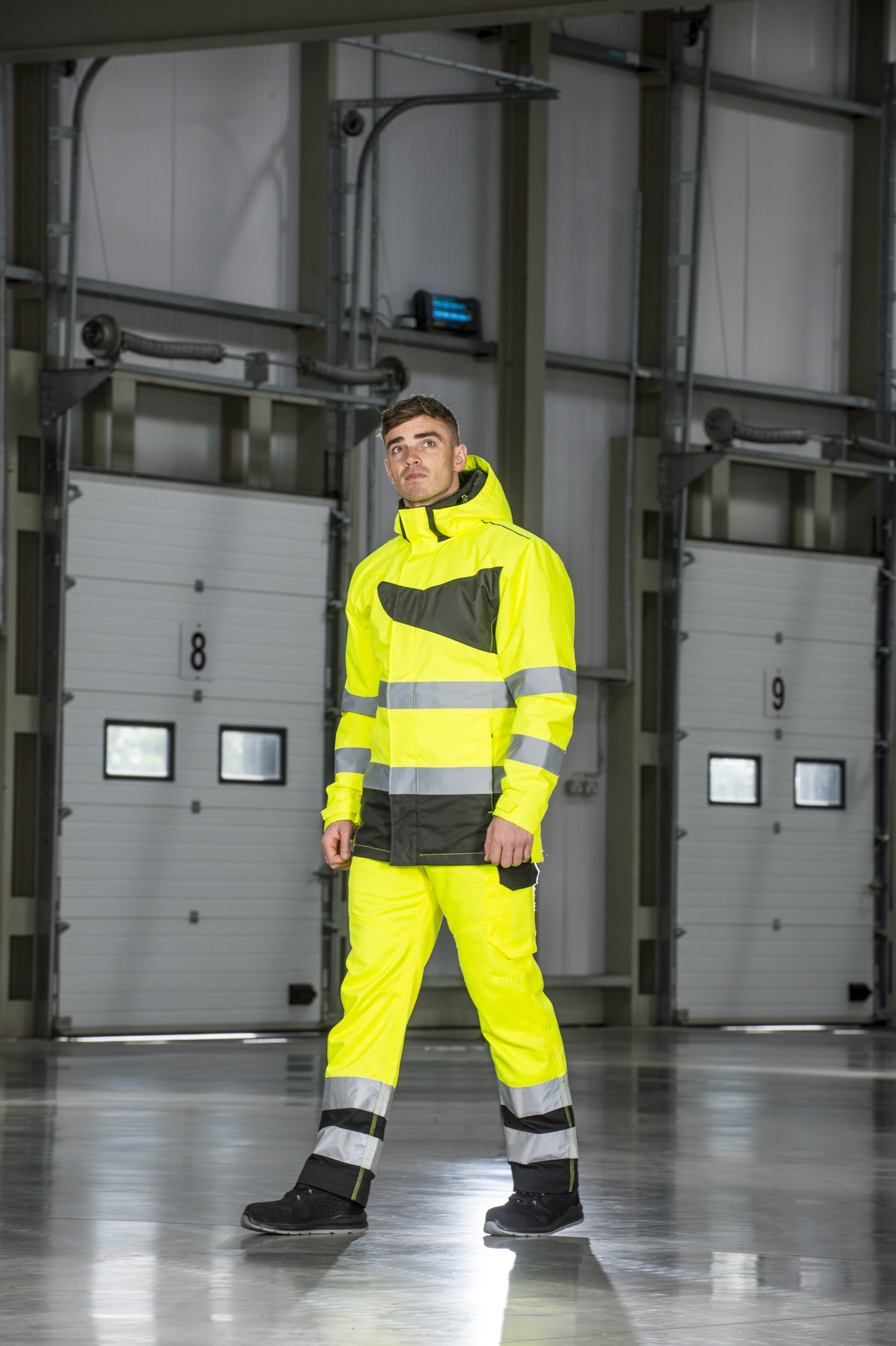 What are the 3 classes of high visibility clothing? | OAKEYS Safety Ltd