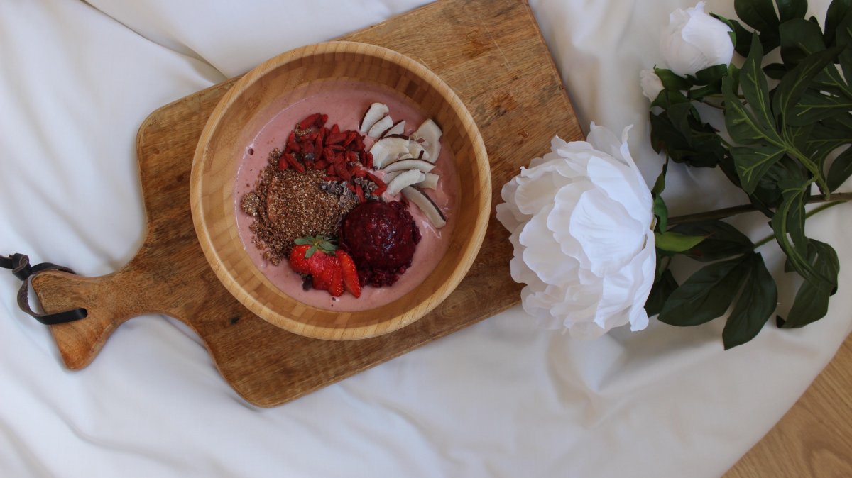 Beefing Up The Vegan Way With Stefanie Moir & Marco - Eluxe Magazine