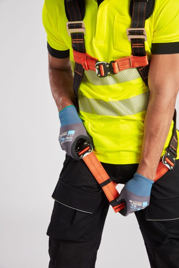 Ensuring Safety at Heights: A Comprehensive Look at Safety Harness ...