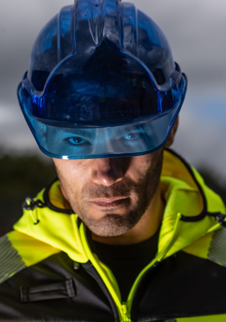 Most Comfortable Safety Helmets UK 2024: Top Picks from OAKEYS Safety