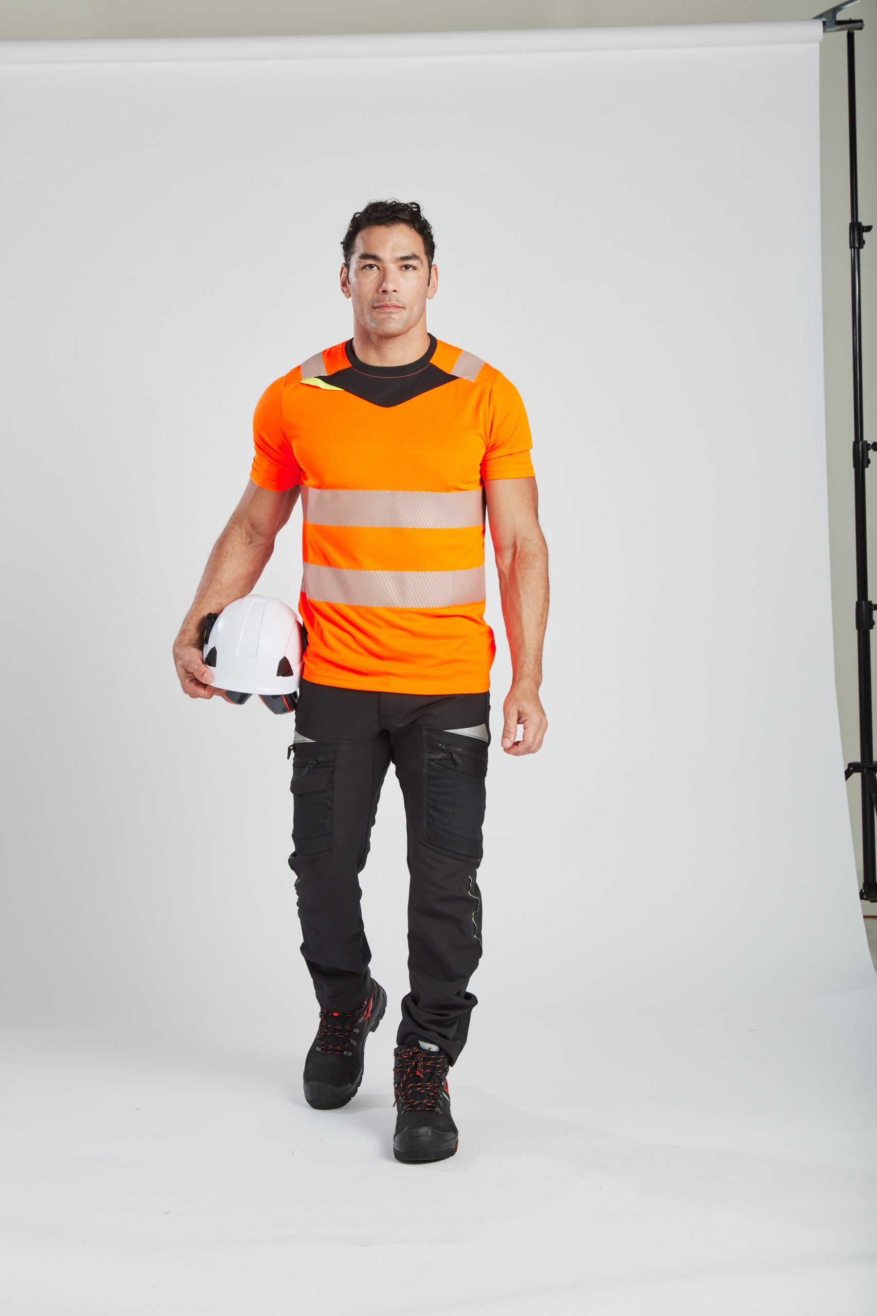 BASE B1601 T-REX MID/T-WALL Safety Boots | OAKEYS Safety Ltd